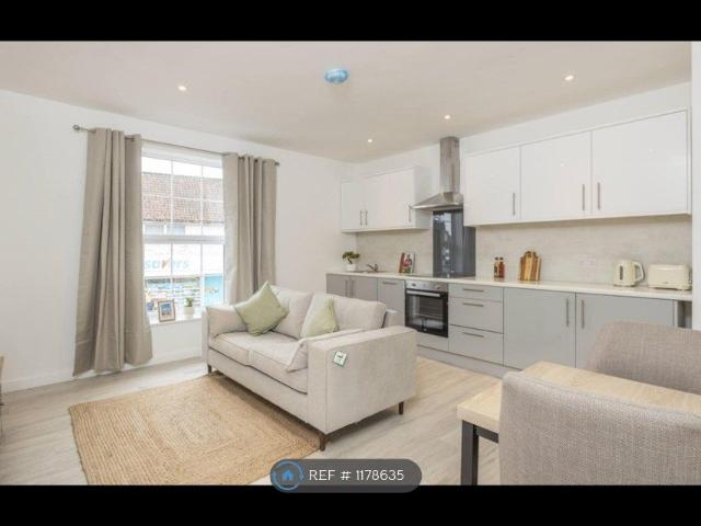Market Street, Wymondham NR18, 1 bed flat to rent, £900 pcm | PrimeLocation
