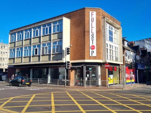 Market Street, Watford 2 bed flat to rent £1,600 pcm £369 pw