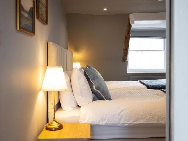 Market Street, Woodstock, OX20 2 bed apartment to rent £8,000 pcm £1,846 pw