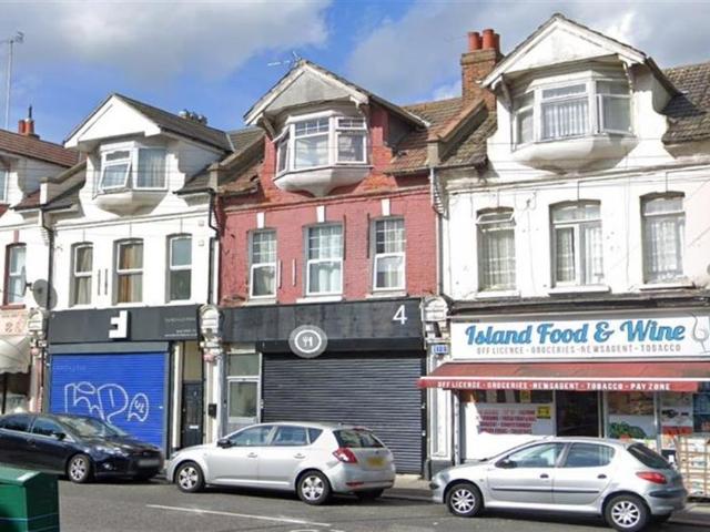 Market Parade, Winchester Road, N9 3 bed apartment to rent £2,000 pcm £462 pw
