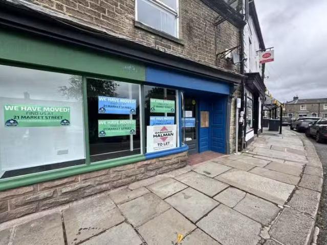 Market Place, Chapel En Le Frith, Commercial Property