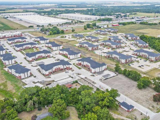 Market Place at Liberty Crossing 2 Bedroom Apartment for Rent at 6000 S. IH 45 Wilmer, Wilmer, TX 75172