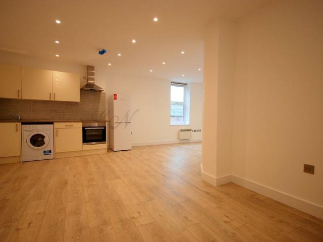 Market Place, Basingstoke RG21, Studio to rent, £925 pcm | PrimeLocation