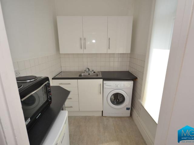 Market Place, East Finchley, London N2, Studio to rent, £1,300 pcm | PrimeLocation