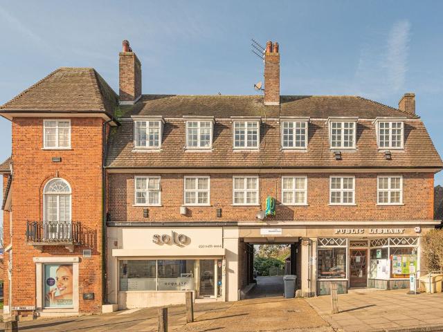 Market Place, Hampstead Garden Suburb, London NW11, 2 bed flat to rent, £2,100 pcm | PrimeLocation