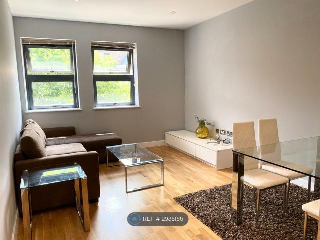Market Place, Reading RG1, 1 bed flat to rent, £1,290 pcm | PrimeLocation