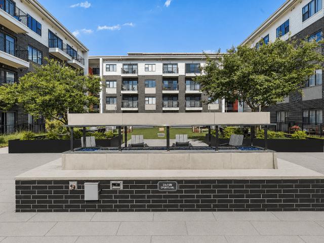Markethaus 3700 Studio Apartment for Rent at 3700 Mapleshade Ln, Plano, TX 75075