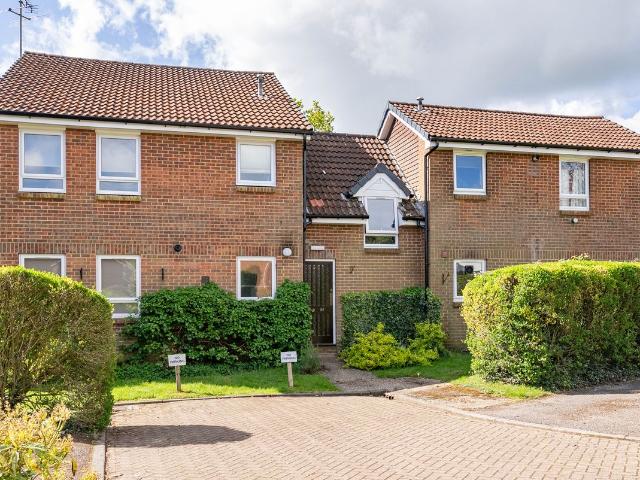 Markham Road, Capel, Dorking RH5, 1 bed flat to rent, £900 pcm | PrimeLocation