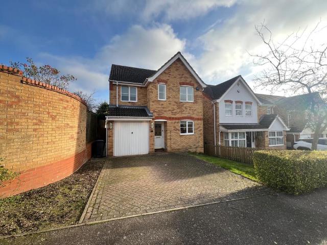 Markham Road, Cheshunt, WALTHAM CROSS 4 bed house to rent £2,550 pcm £588 pw