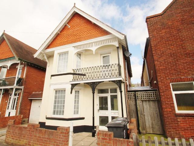 Markham Road, Bournemouth BH9, 5 bed property to rent, £2,850 pcm | PrimeLocation