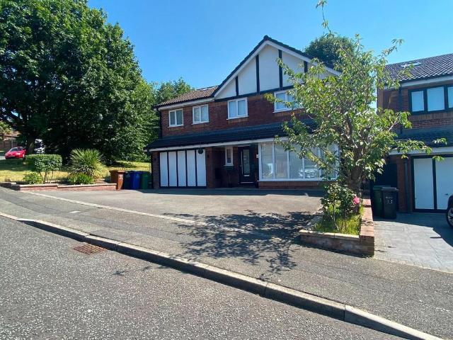 Marlcroft Avenue, Stockport 5 bed detached house to rent £2,850 pcm £658 pw