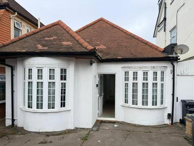 Marlands Road, Ilford, 4 Bedroom Detached