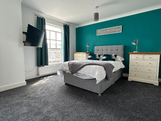 Marlborough Terrace, Marlborough Road, Chelmsford CM2, Room to rent, £935 pcm | PrimeLocation