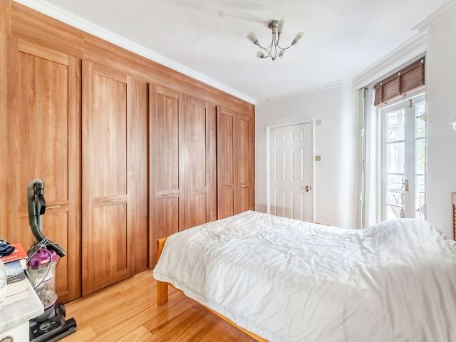 Marlborough, Chelsea, London SW3, 1 bed flat to rent, £3,502 pcm | PrimeLocation