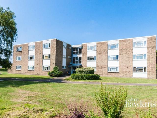 Marlborough Court, Royal Wootton Bassett SN4, Studio to rent, £600 pcm | PrimeLocation