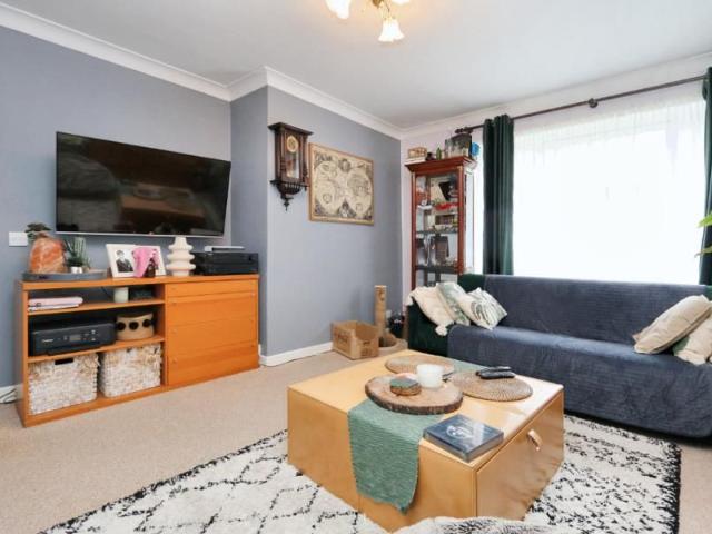 Marlborough Gardens, Surbiton, KT6