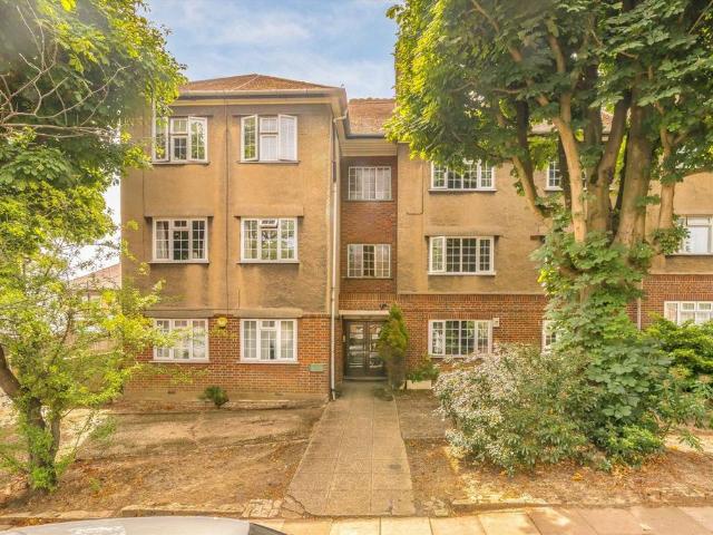 Marlborough Hill, Harrow HA1 2 bed flat to rent £1,900 pcm £438 pw
