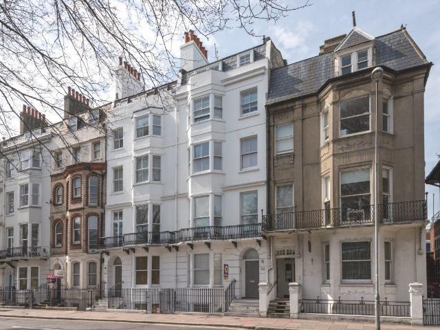 Marlborough Place, Brighton BN1, Studio to rent, £900 pcm | PrimeLocation