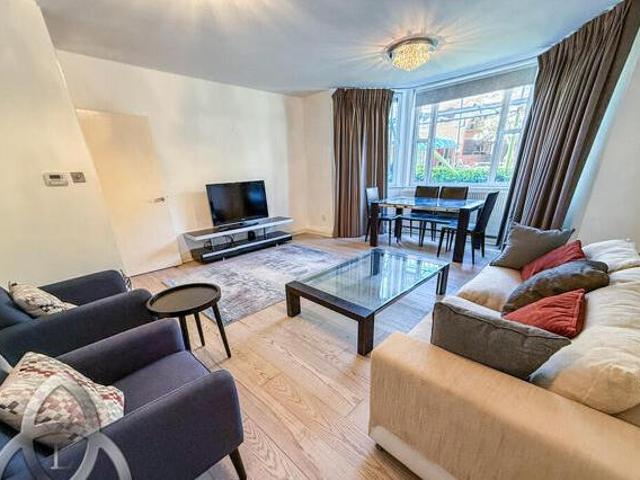 Marlborough Place, St Johns Wood, 2 Bedroom Apartment