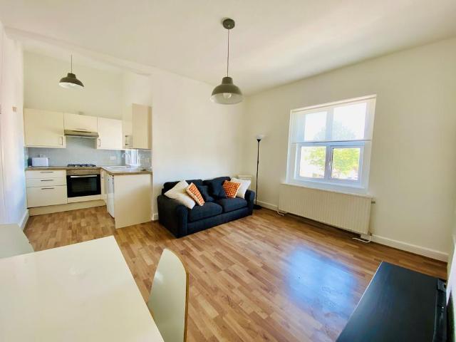 Marlborough Road, Archway 1 bed flat to rent £1,800 pcm £415 pw