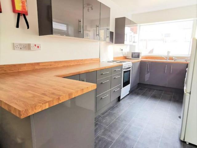 Marlborough Road, Brynmill, Swansea 5 bed house to rent £1,520 pcm £351 pw