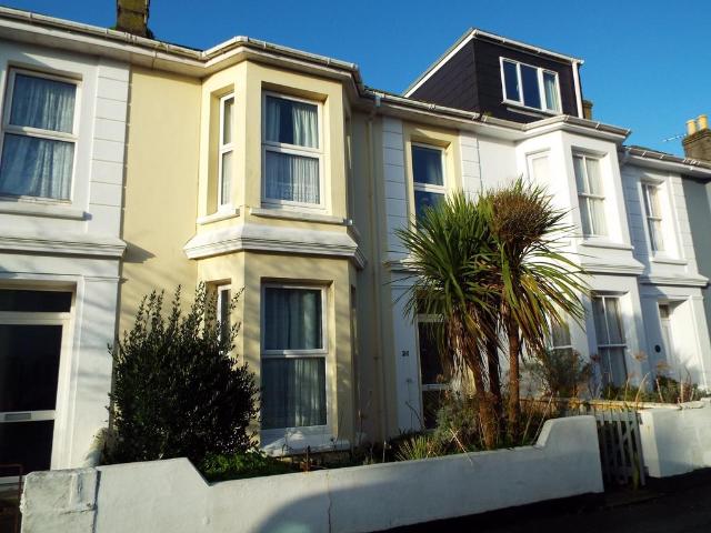 Marlborough Road, Falmouth, TR11 6 bed terraced house to rent £3,850 pcm £888 pw