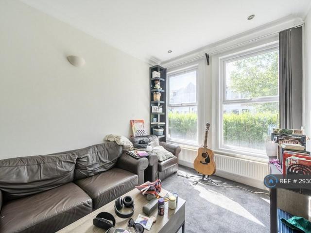 Marlborough Road, London, N22 2 bed flat to rent £1,900 pcm £438 pw