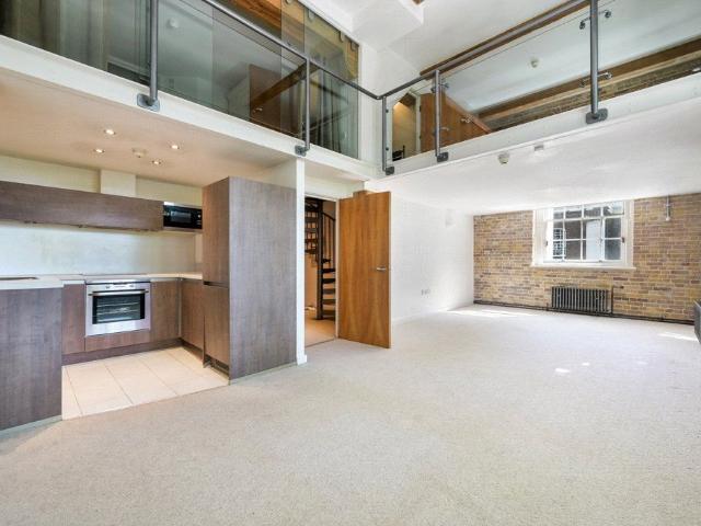Marlborough Road, London SE18, 2 bed flat to rent, £2,300 pcm | PrimeLocation