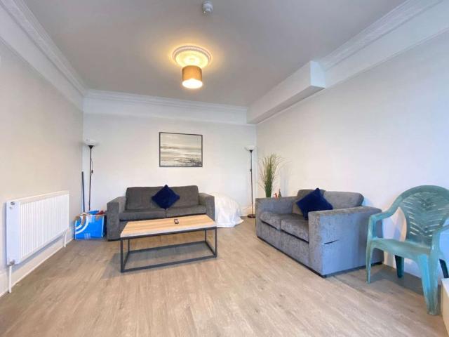 Marlborough Road Room 2