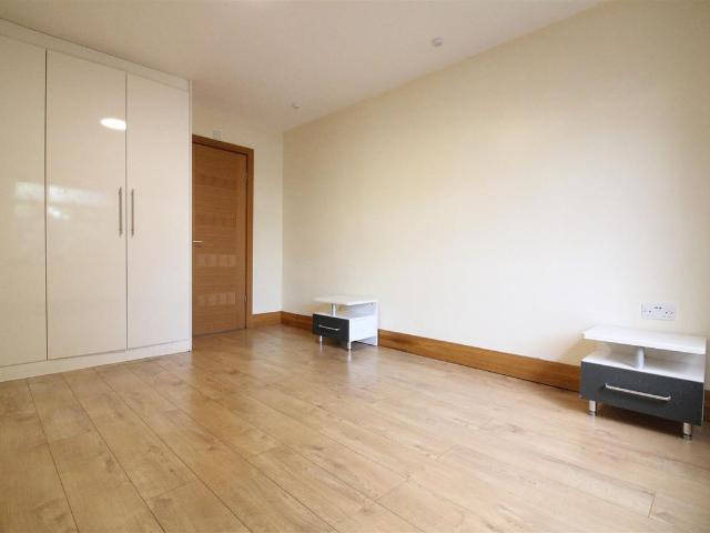 Marlborough Road, Uxbridge UB10, Room to rent, £825 pcm | PrimeLocation