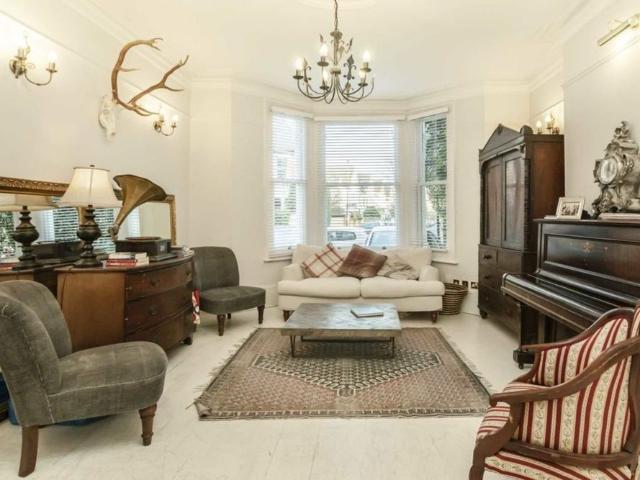 Marlborough Road, W4, London