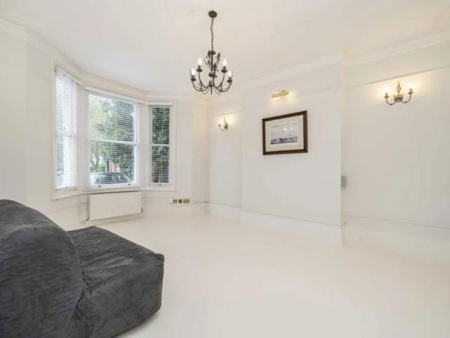 Marlborough Road, W4 4ET, London
