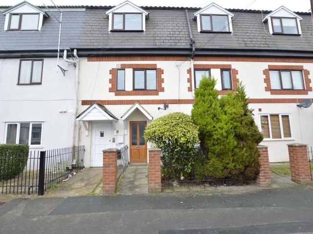 Marlborough Road, Woking GU21, 1 bed flat to rent, £1,250 pcm | PrimeLocation