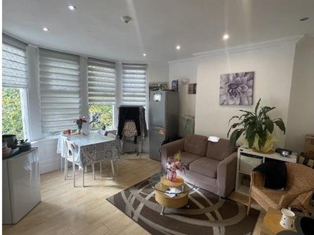 Marlborough Road, 5 bed flat to rent £2,500 pcm £577 pw