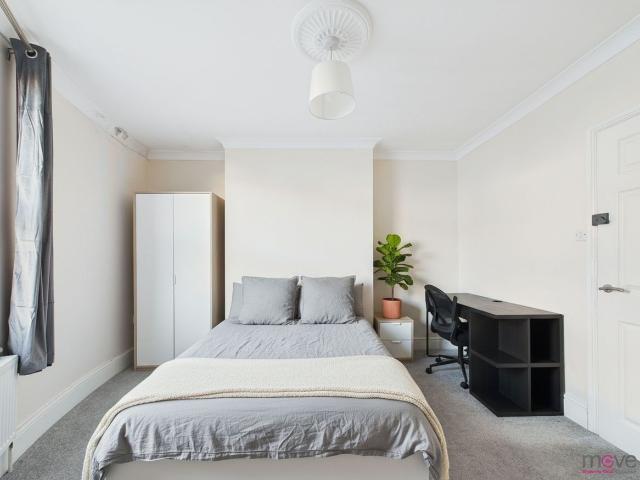 Marle Hill Parade, Cheltenham GL50, 1 bed property to rent, £550 pcm | PrimeLocation