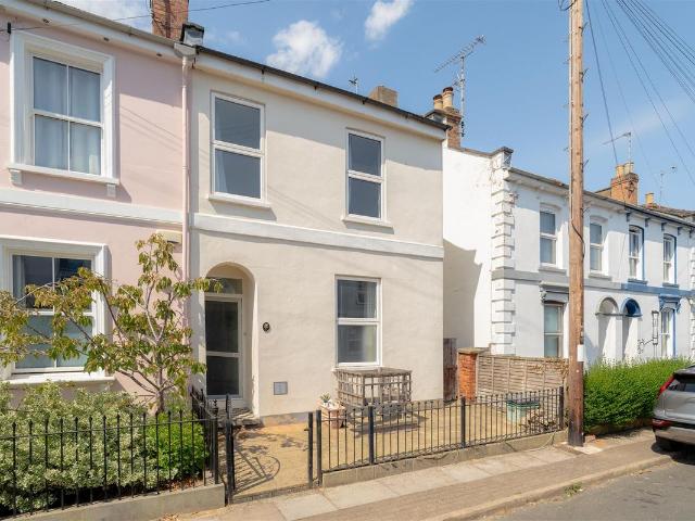 Marle Hill Parade, Cheltenham GL50, Room to rent, £600 pcm | PrimeLocation