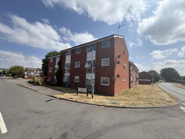 Marley Court, BROXBOURNE 2 bed flat to rent £1,450 pcm £335 pw