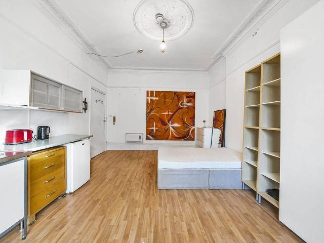 Marloes Road, Kensington, London W8, Studio to rent, £1,669 pcm | PrimeLocation