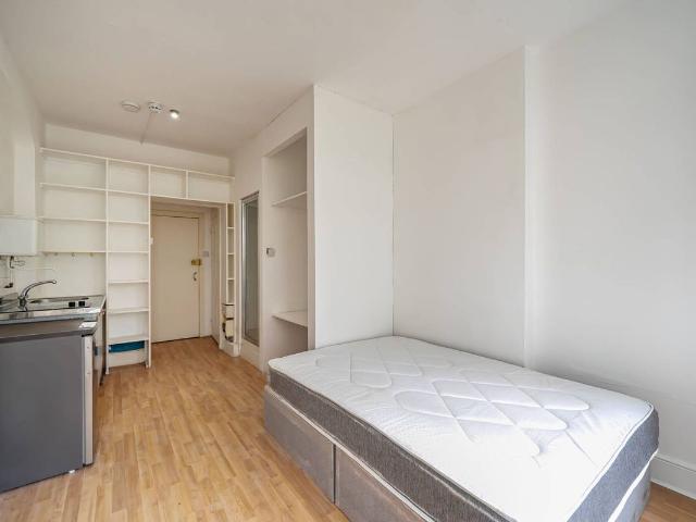 Marloes Road, Kensington, London W8, Studio to rent, £1,799 pcm | PrimeLocation