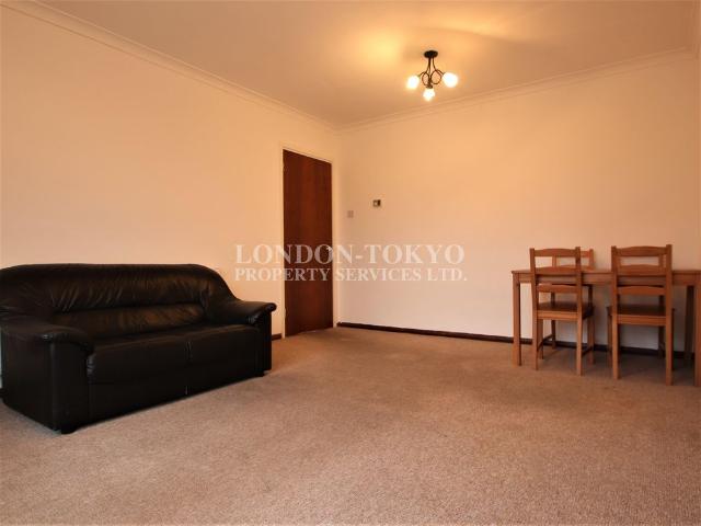 Marlow Court, The Grove, N3, London