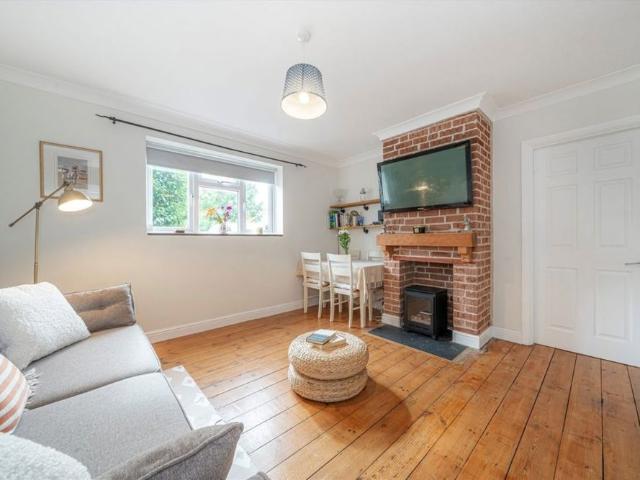 Marlow Crescent, TW1, London
