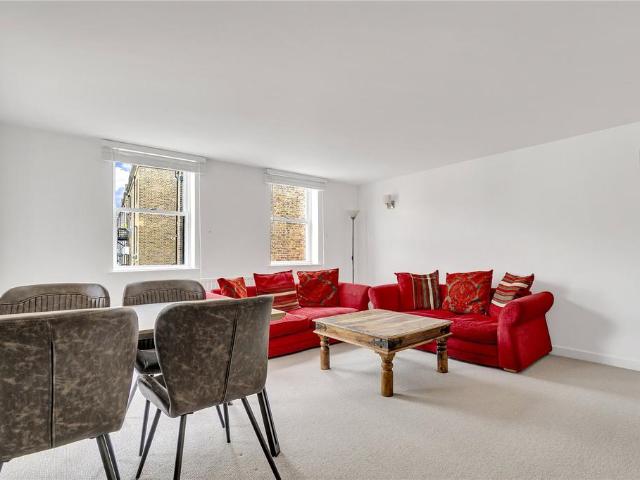 Marlow House, 160 Victoria Rise. 2 bed apartment to rent £2,650 pcm £612 pw
