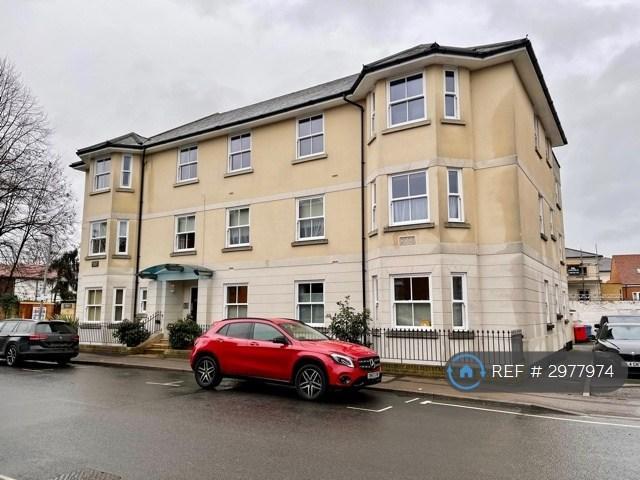 Marlow House, Marlow, SL7 2 bed flat to rent £1,950 pcm £450 pw