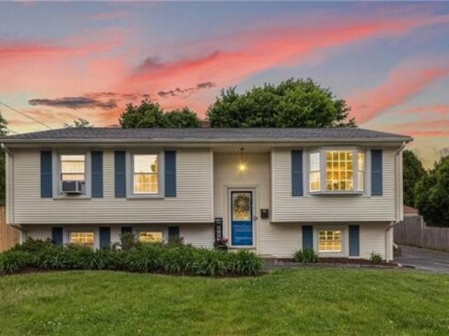 Marlow St, Cranston, Home For Sale
