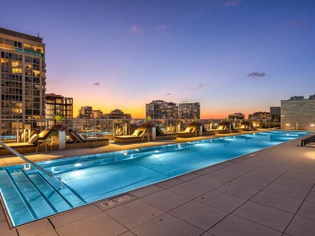 Marlowe Studio Apartment for Rent at 169 W Huron St, Chicago, IL 60654 Near North Side