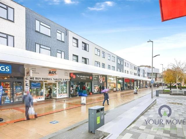 Marlowes, Hertfordshire HP1 1 bed flat to rent £1,000 pcm £231 pw