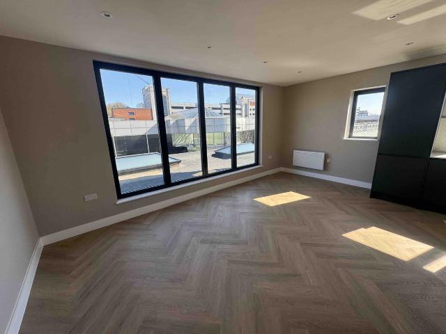 Marlowes HP1, 1 bed flat to rent, £1,249 pcm | PrimeLocation