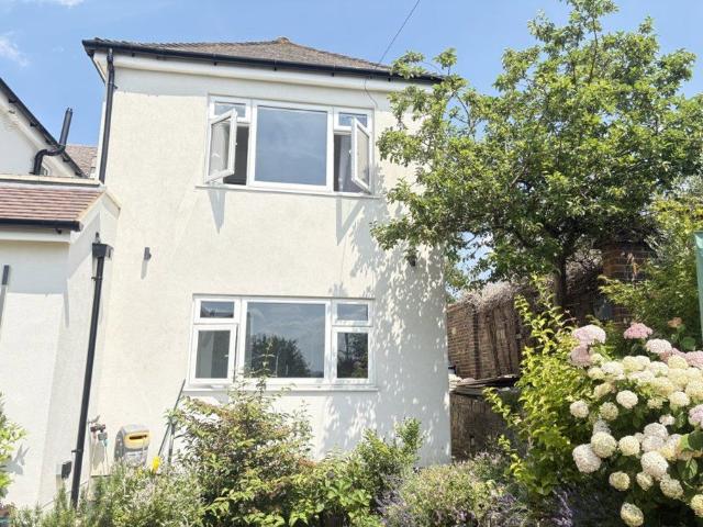 Marlpit Lane, Coulsdon CR5, 1 bed flat to rent, £1,400 pcm | PrimeLocation