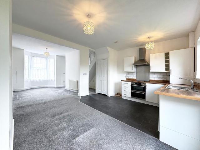 Marmadon Road, London SE18, 2 bed property to rent, £1,800 pcm | PrimeLocation