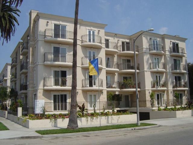 MARMAR CHALMERS, LLC 2 Bedroom Apartment for Rent at 8610 Chalmers Dr, Los Angeles, CA 90035 South Robertson